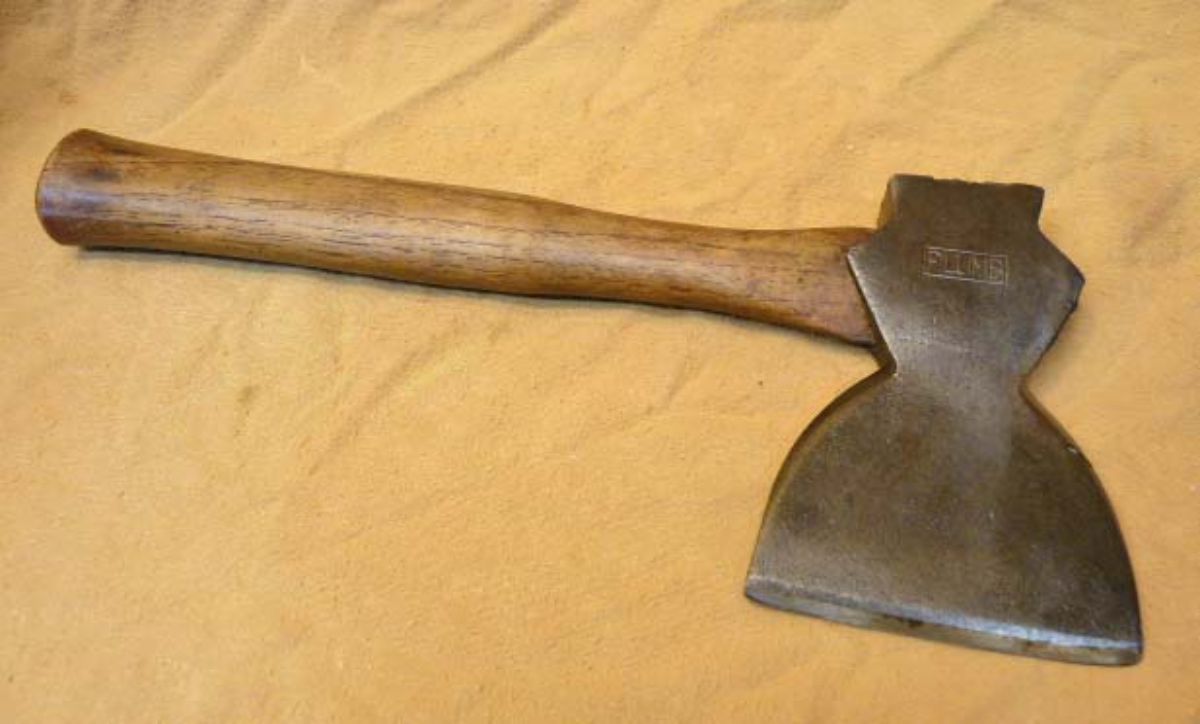 Specialty Log Tools for Peeling Logs - Log Cabin Connection