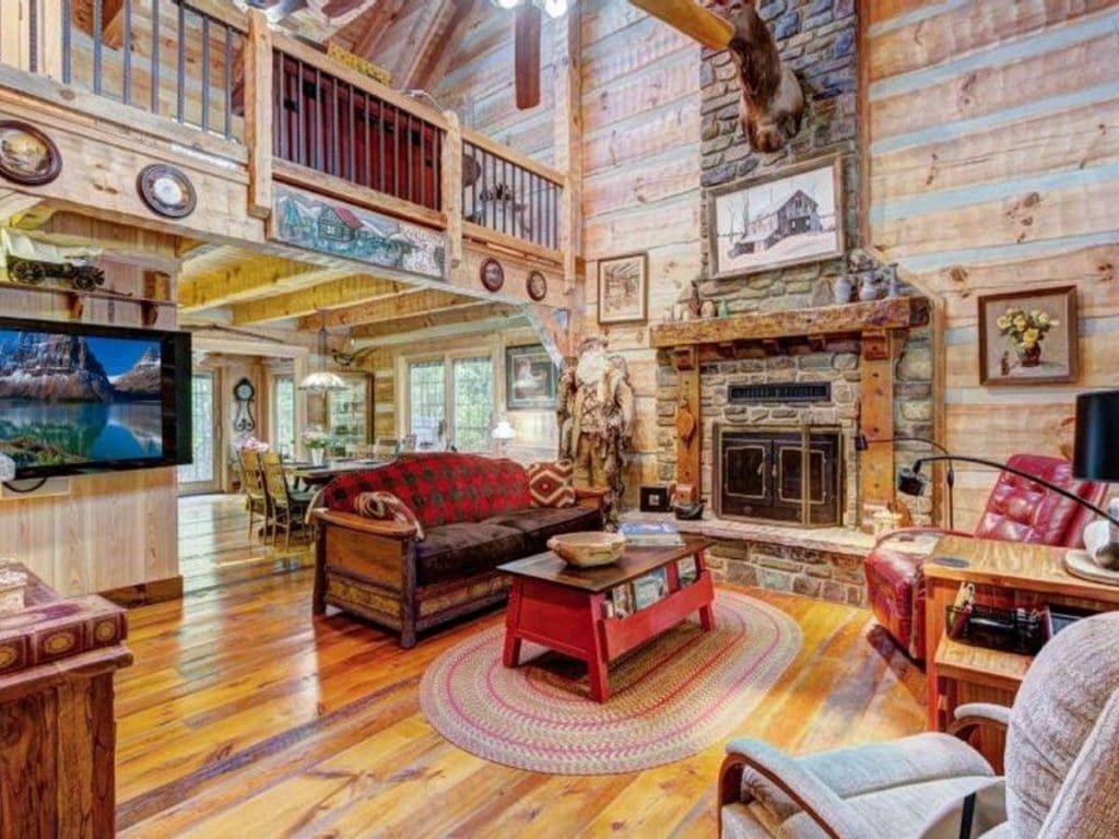 2200 SQ Ft Arkansas Timberlake is a Model in Self-Sustaining Luxury