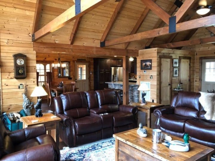 Howlett Home Is a Stunning Lakeside Log Cabin - Log Cabin Connection