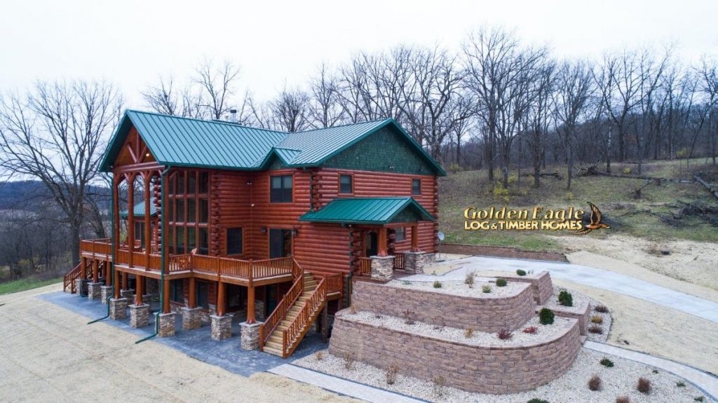 Rocky Mountain Luxury Log Cabin Has Up To 7 Bedrooms
