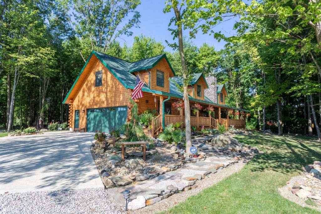 The Sliver of Heaven Log Cabin is True To Its Name