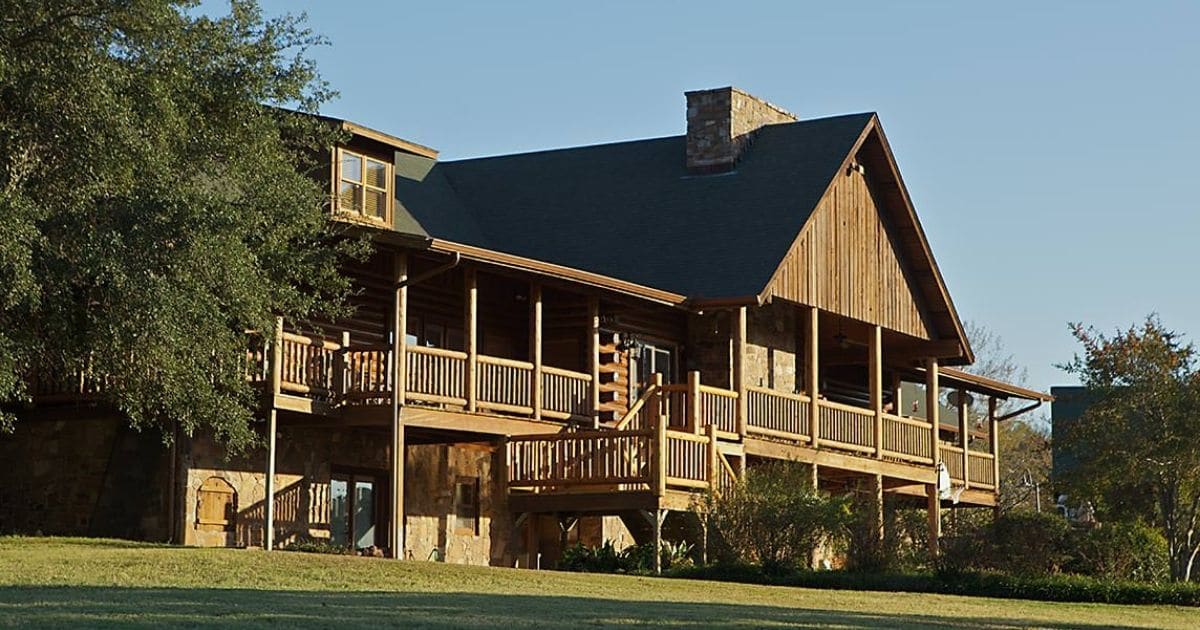 The 4 Bedroom Southern Comfort Log Cabin is a Cozy Family Home