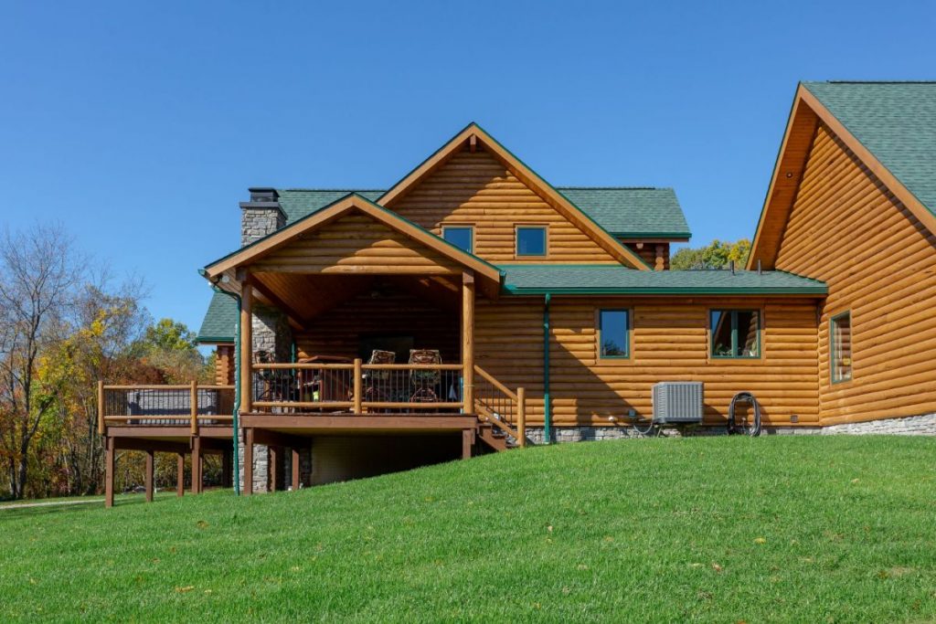 8' Swedish Cope Logs Make the Avonmore a Stunning Log Home