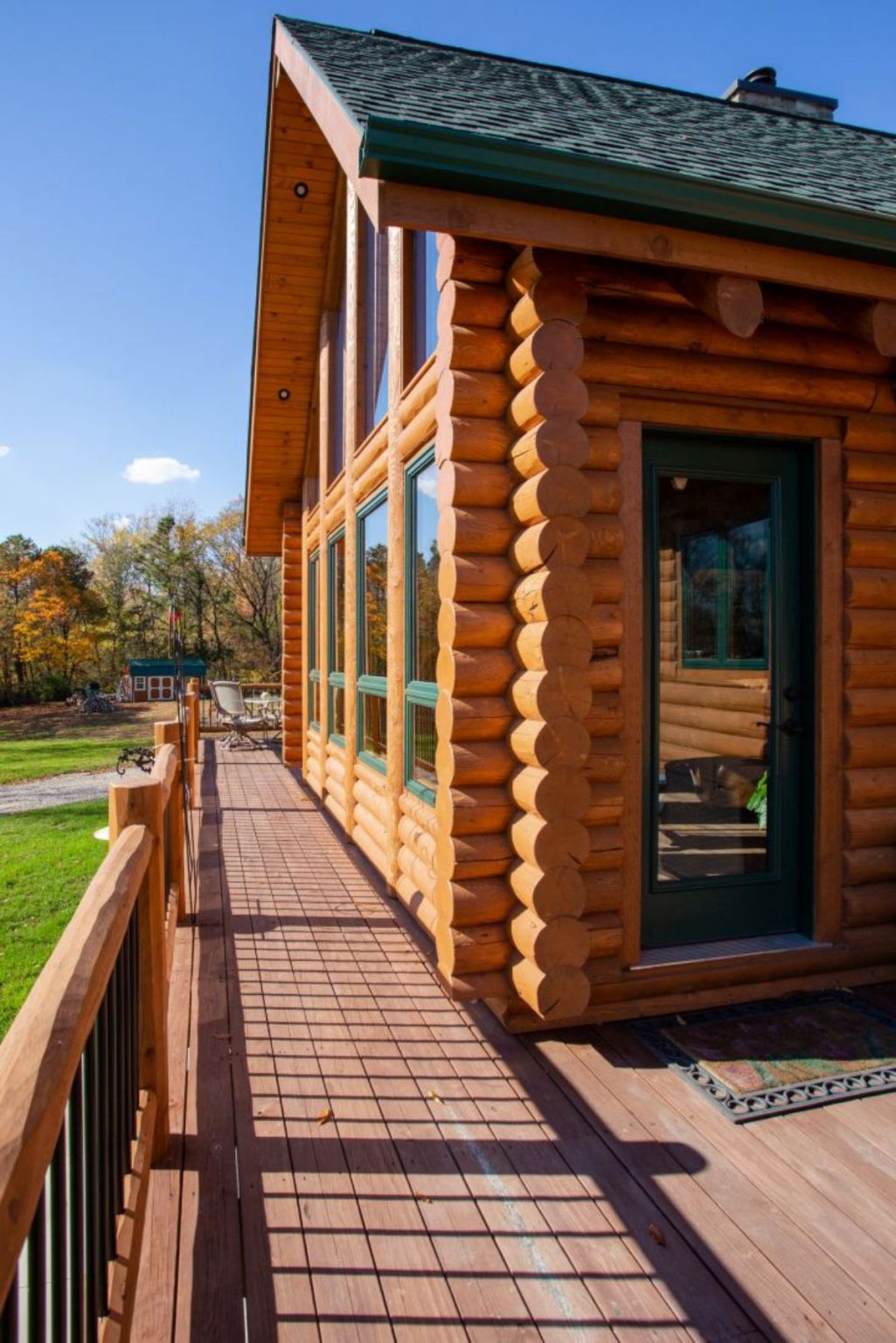 8' Swedish Cope Logs Make the Avonmore a Stunning Log Home