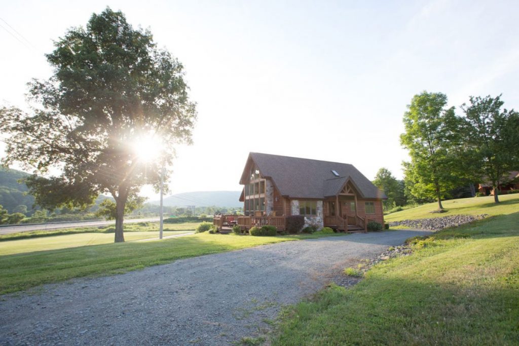 The Cedar Ridge Log Home is a Stylish Fusion of Rustic Accents