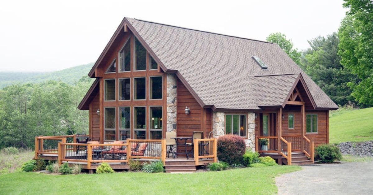 The Cedar Ridge Log Home is a Stylish Fusion of Rustic Accents