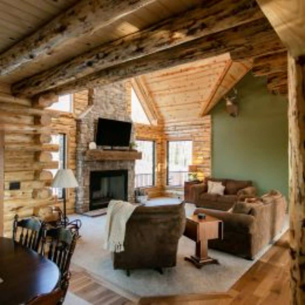 The Raber Retreat is the Epitome of Country Chic - Log Cabin Connection