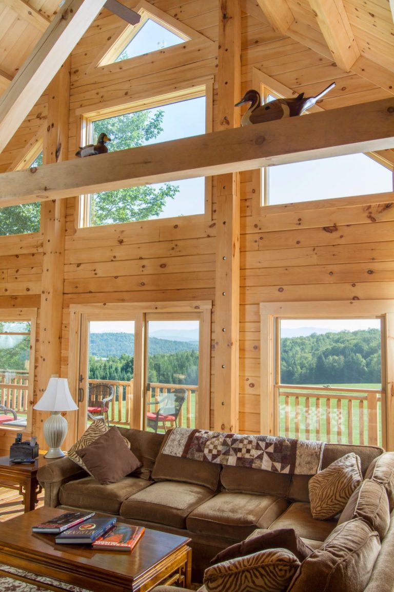 The Charming Alpine is a Chalet Style Log Cabin Retreat