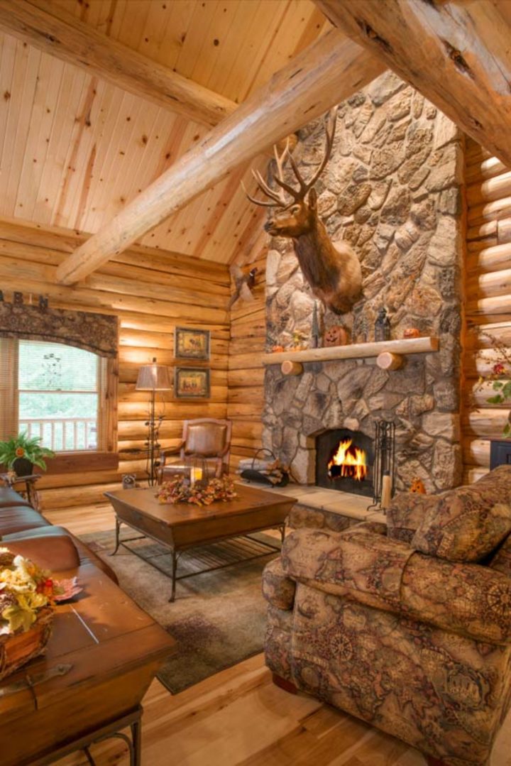 The Cascade Log Cabin Is Filled With Country Chic Charm