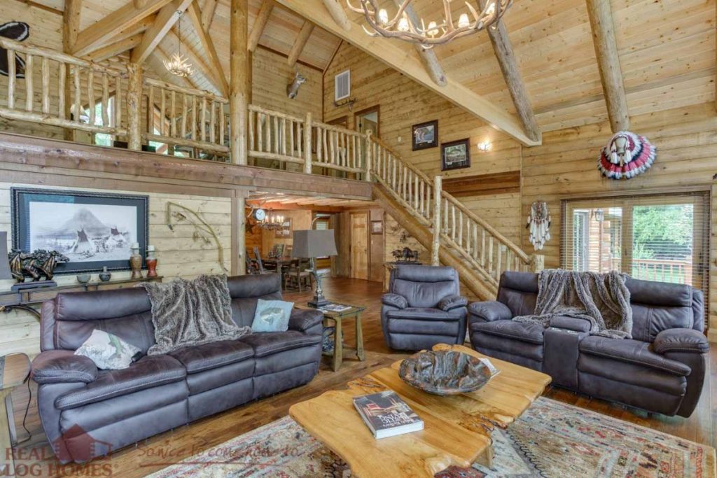 Green Gables Cabin Has 4 Bedrooms and 4 Bathrooms