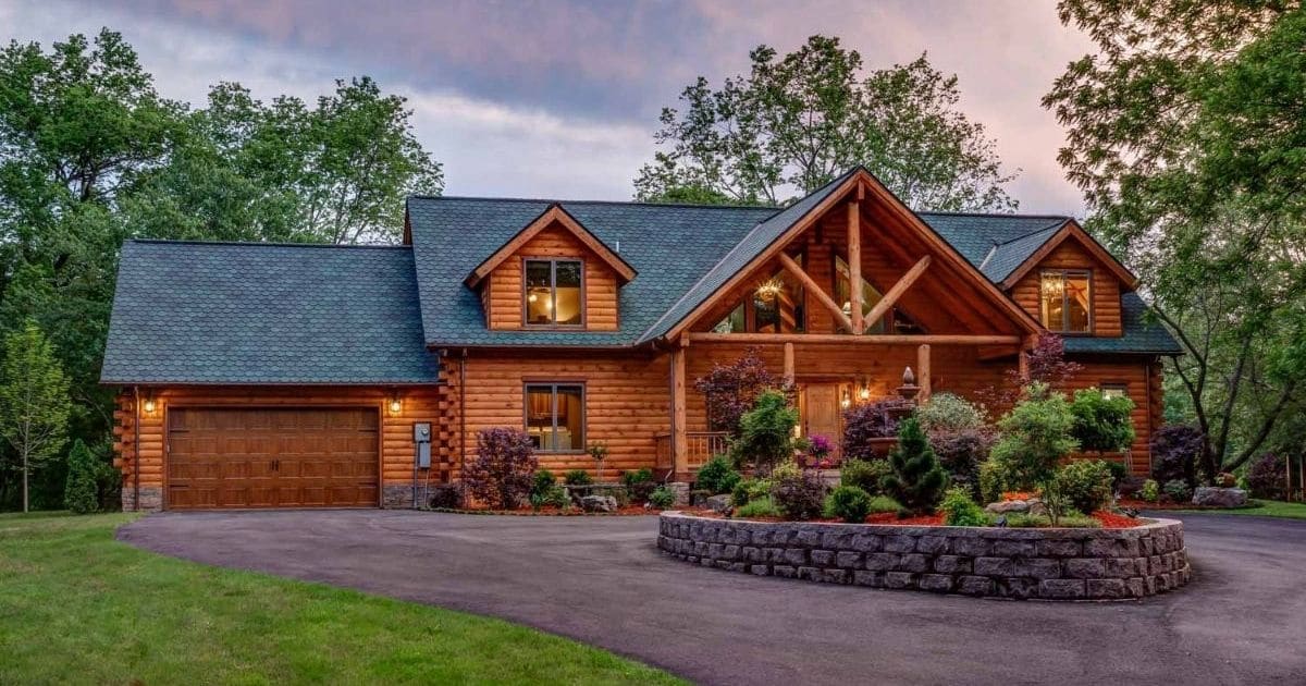 Green Gables Cabin Has 4 Bedrooms and 4 Bathrooms