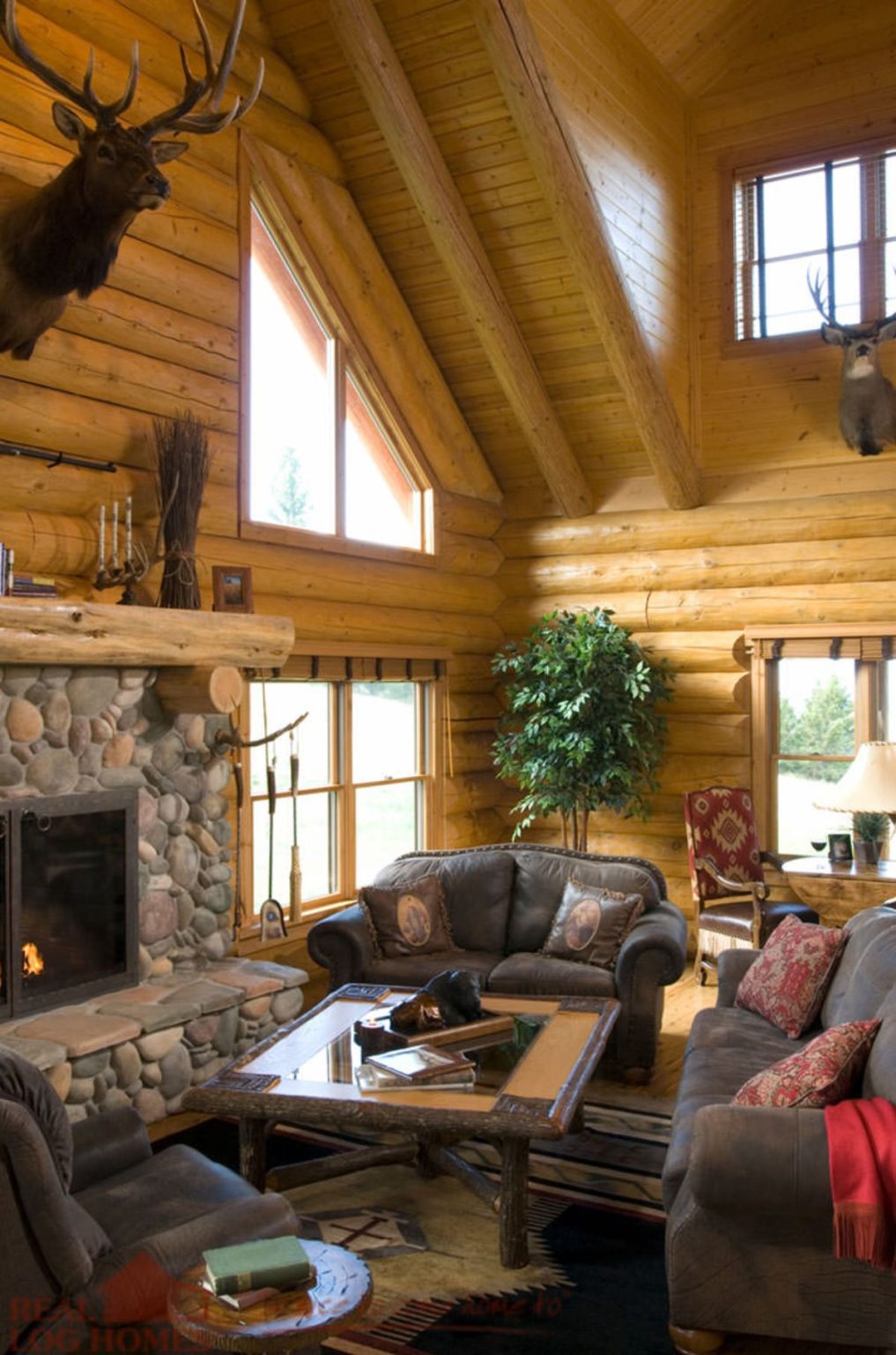 This Powell Montana Log Cabin is The Epitome of Country Chic
