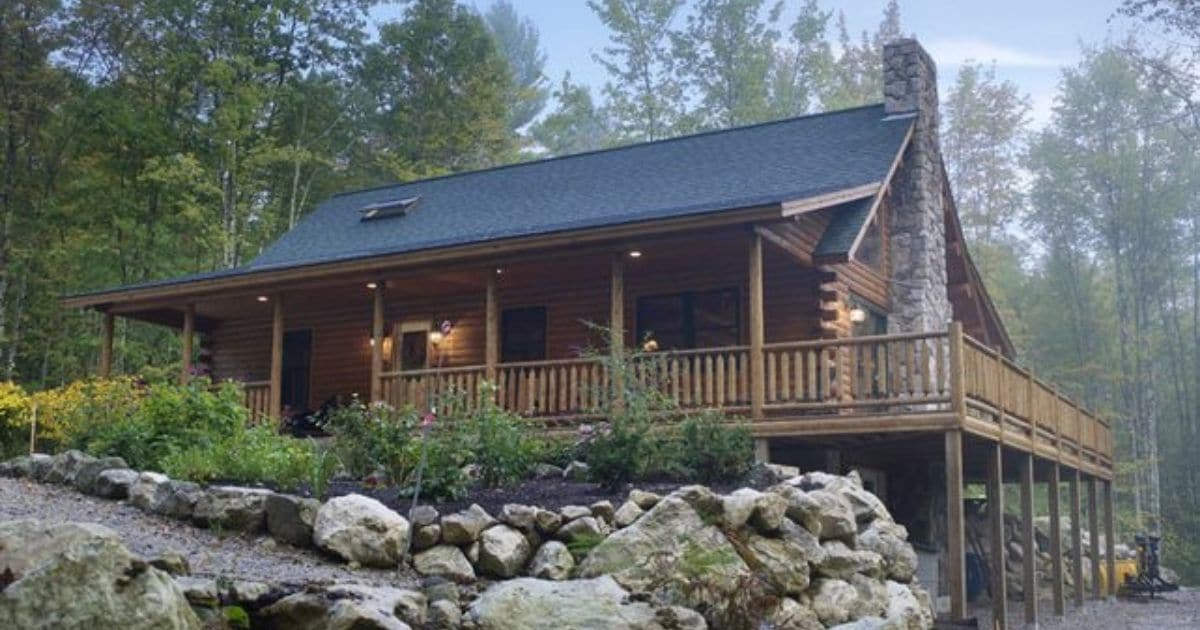 Relax in Pure Comfort in the Senator Log Cabin - Log Cabin Connection