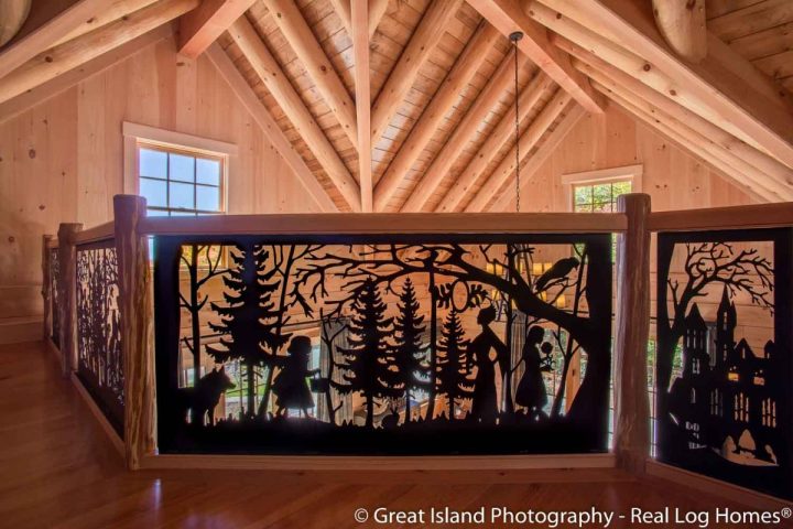 Wrought Iron Details Stand Out in This Vermont Log Cabin