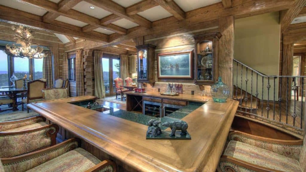 The Luxe Log Cabin Has Gorgeous Dovetail Features