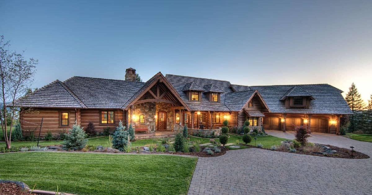 The Luxe Log Cabin Has Gorgeous Dovetail Features